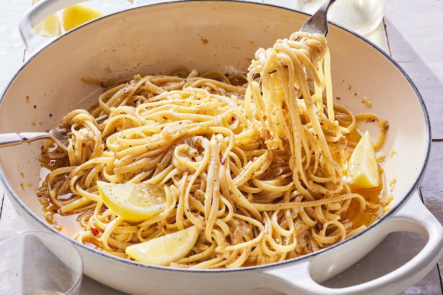 Garlic Sauce Pasta - What's Gaby Cooking