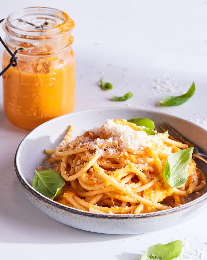 Easy Homemade Tomato Sauce - (Game changing recipe)